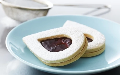 Almond Linzer Cookies Recipe | Food Network UK