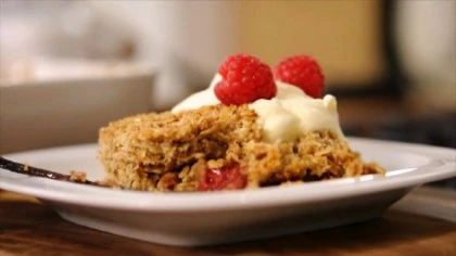 Apple and Raspberry Crumble Recipe | Food Network UK