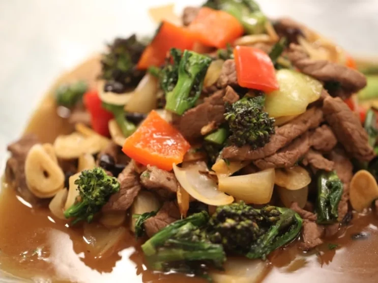 How to Tenderise Steak | Food Network UK