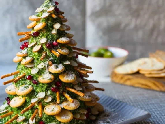 Cheese and Crackers Christmas Tree Recipe | Food Network UK