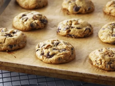 Classic Chocolate Chip Cookies Recipe | Food Network UK
