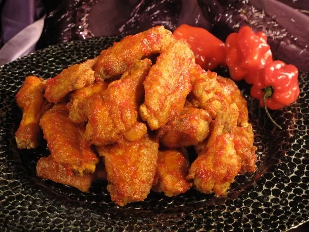 Crispy Chicken Wings with Tsaketa Hot Sauce Recipe | Food Network UK