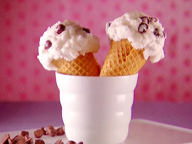 Crunchy ice cream Recipe | Food Network UK