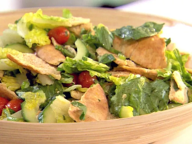 Herbed Toasted Pitta Salad Recipe | Food Network UK