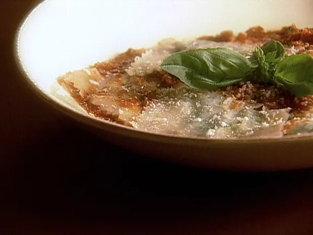 Mama's Old Fashioned Ravioli Recipe | Food Network UK