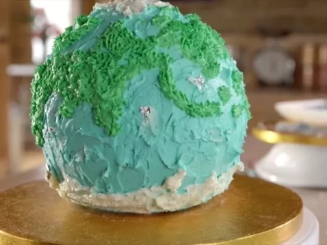 Planet Earth Cake Recipe | Food Network UK