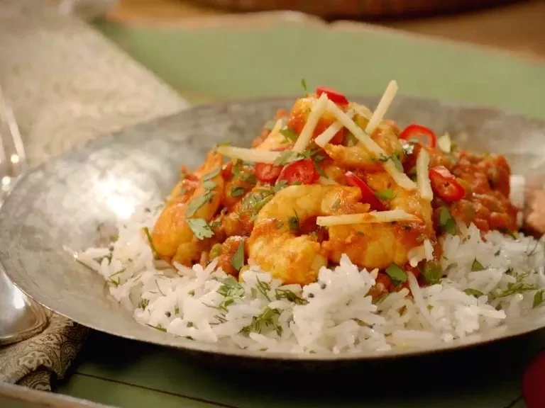 Adam Richman Eats Football | Food Network UK