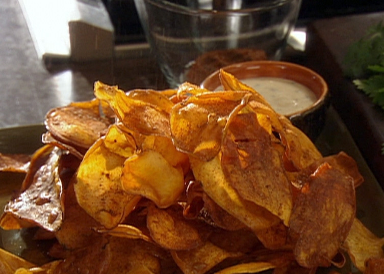 Sweet potato crisps dusted with chilli powder Recipe | Food Network UK