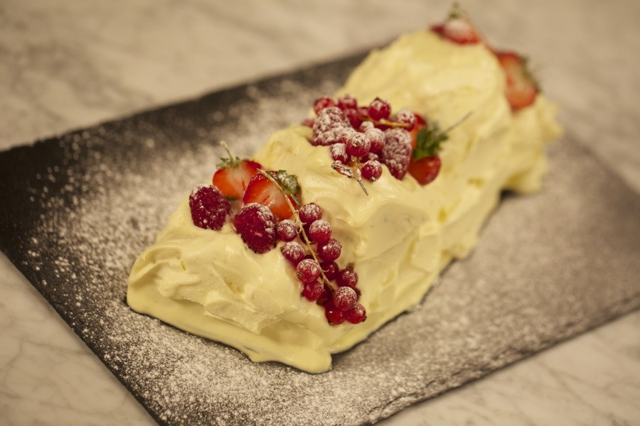 White Chocolate Buche De Noel Recipe | Food Network UK