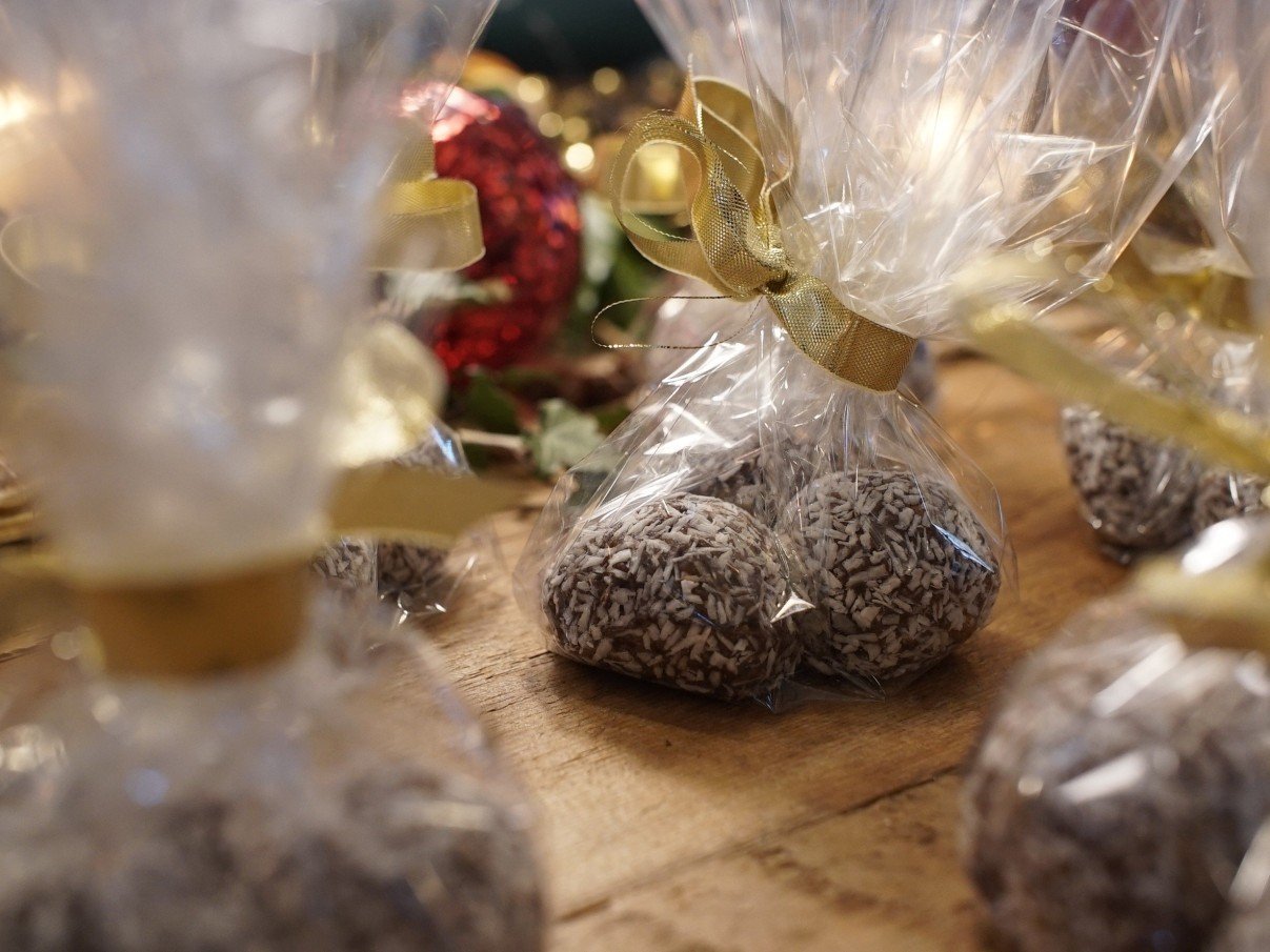 Tom Kerridge's Snowball Truffles Recipe | Food Network UK