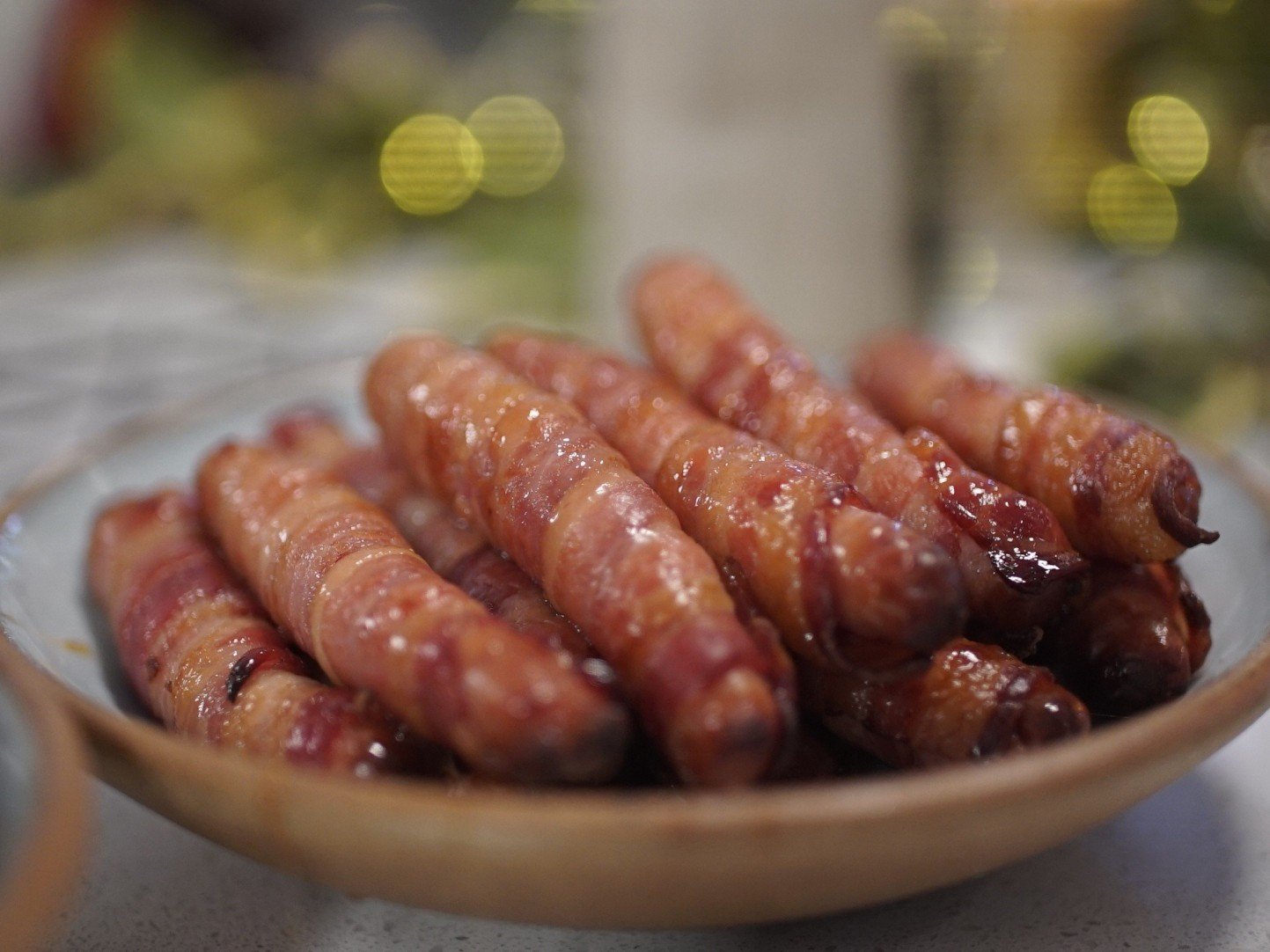 Tom Kerridge's Pigs In Blankets With Maple Glaze Recipe | Food Network UK