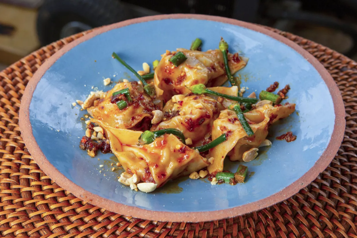 Spicy Shrimp and Pork Szechuan Wontons Recipe | Food Network UK